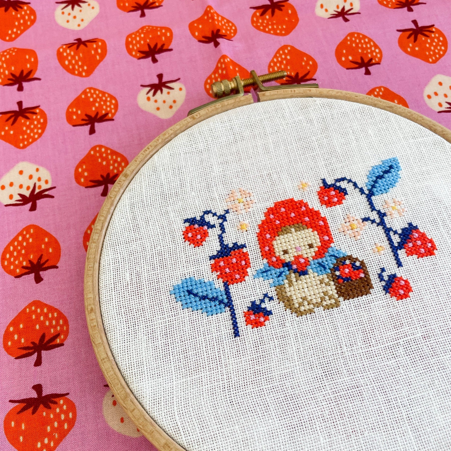 Cozy and delightful cross stitch patterns – The Clever Clove